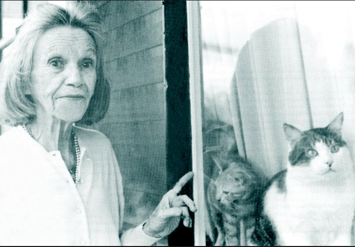 Los 14 gatos de la escritora Elena Garro – Gatos y Respeto